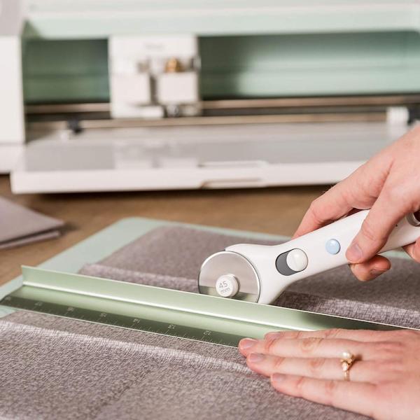 Rotary Blade Cutter Cricut